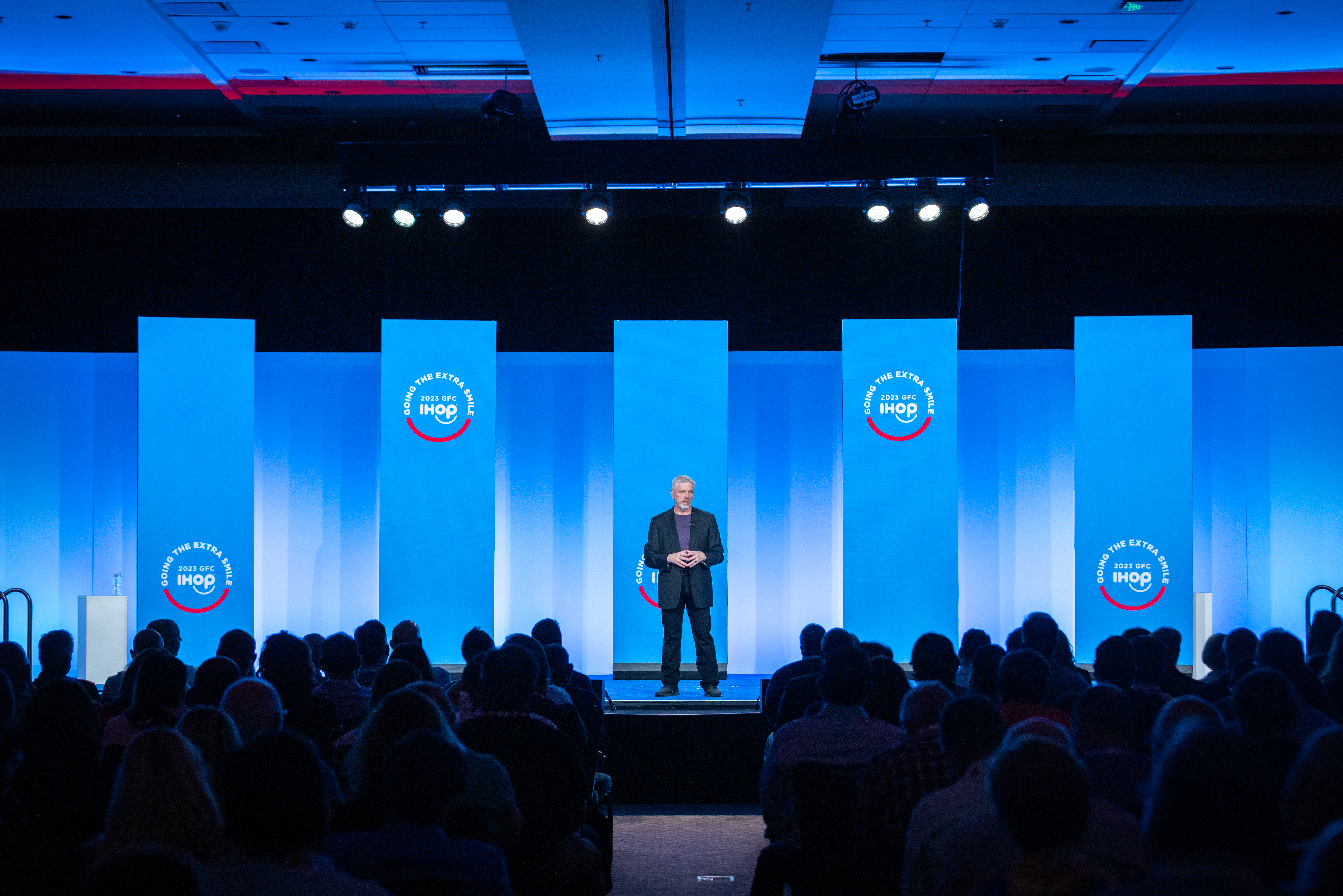 The Franchise Playbook – Crafting High-Impact National Franchise Meetings